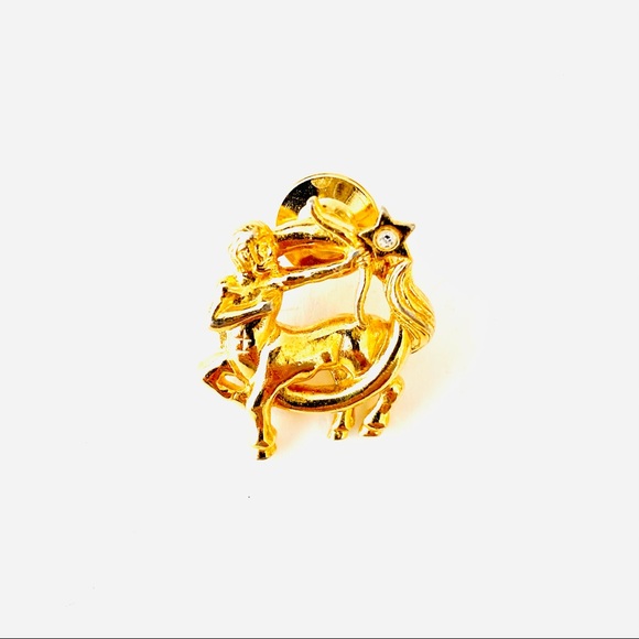 Jewelry | Romantic Pin | Poshmark